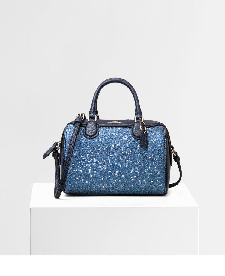 星辰包,卡片,奥特曼_大山谷图库